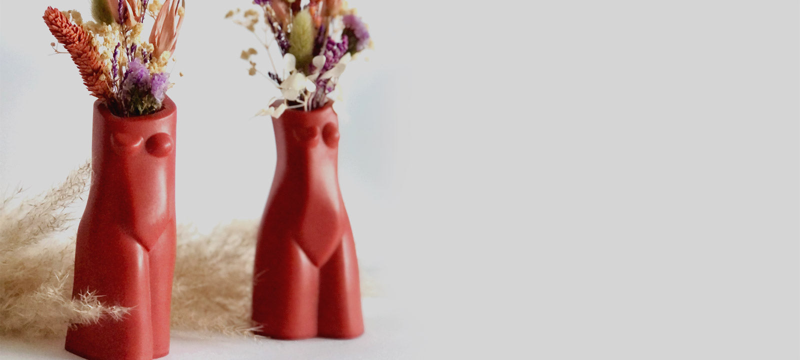 Vessels – Daggers and Pearls